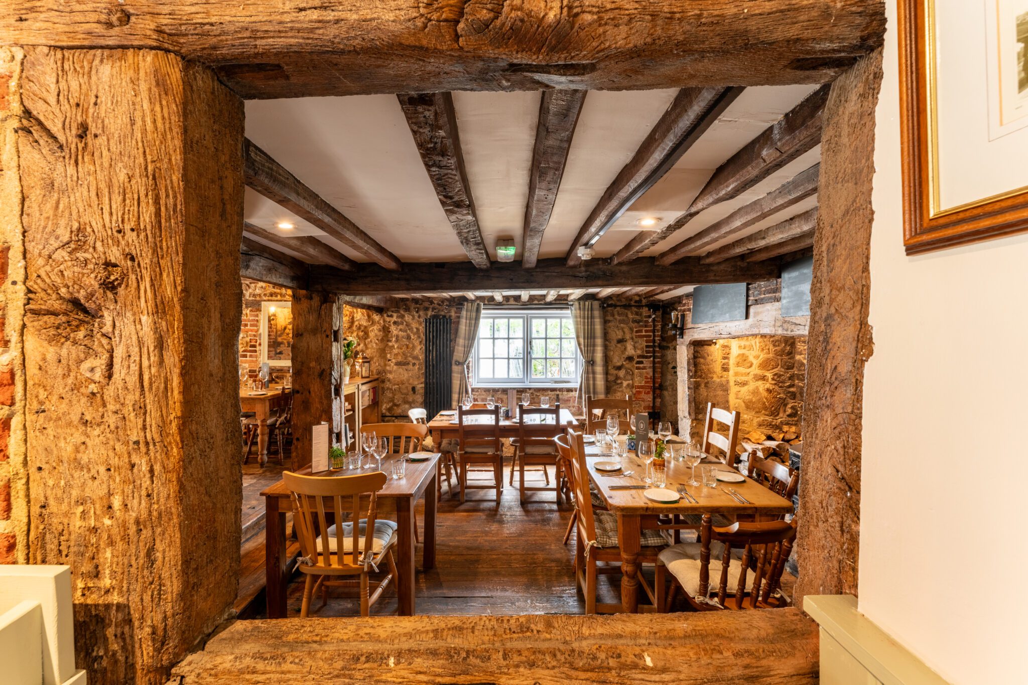 The White Horse - A traditional English Inn in Rogate, West Sussex